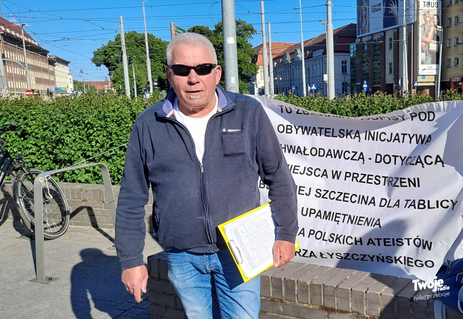 Szczecin. Tablica upamiętniająca autora traktatu „O nieistnieniu Boga ...